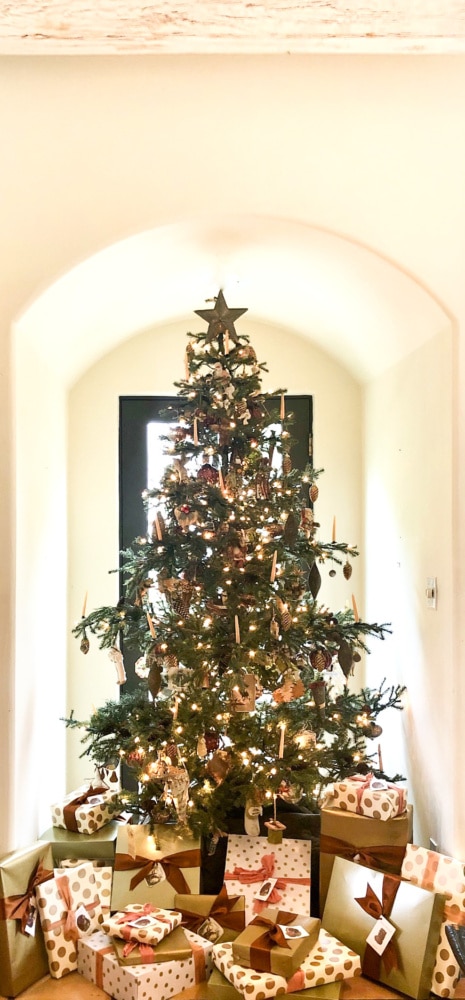 My Christmas Tree, Simple Gift Wrap and Dowloadable Tags. - Cindy ...