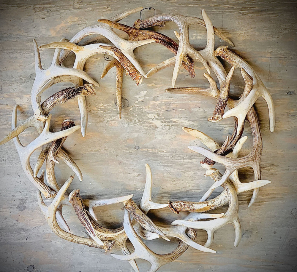 How to Transition Fall Wreaths to Christmas - Cindy Hattersley Design