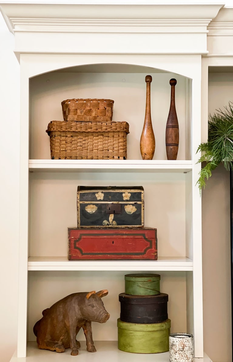 How to Create a Natural-Looking Christmas Mantel - Cindy Hattersley Design