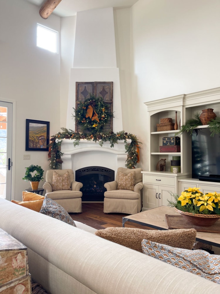 How to Create a Natural-Looking Christmas Mantel - Cindy Hattersley Design