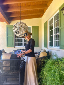 12 Chic Maxi Looks for Curvy Women over 50 - Cindy Hattersley Design