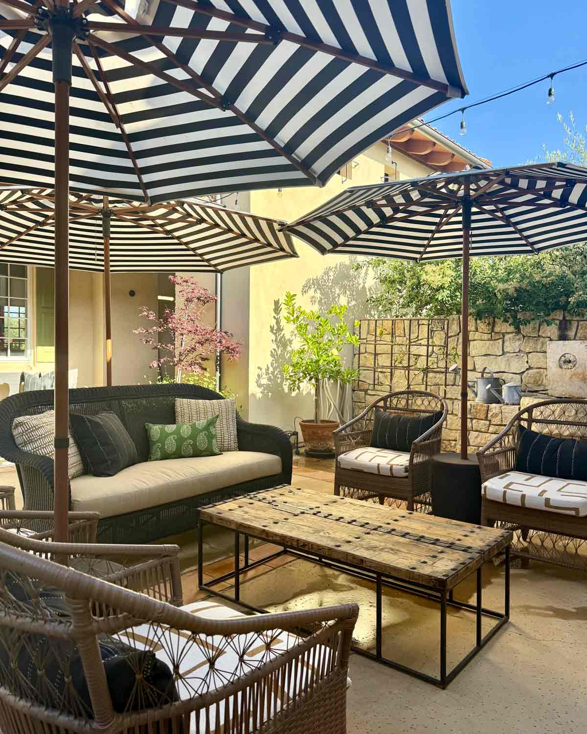 How to Create an Inviting Outdoor Living Space (Tips that Actually Work ...