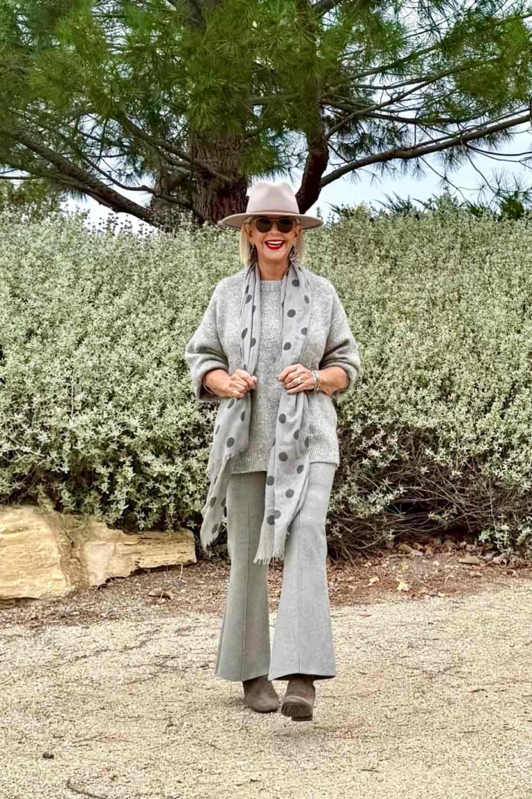 How to Master Column Dressing for a Slimmer Look After 50+ - Cindy ...